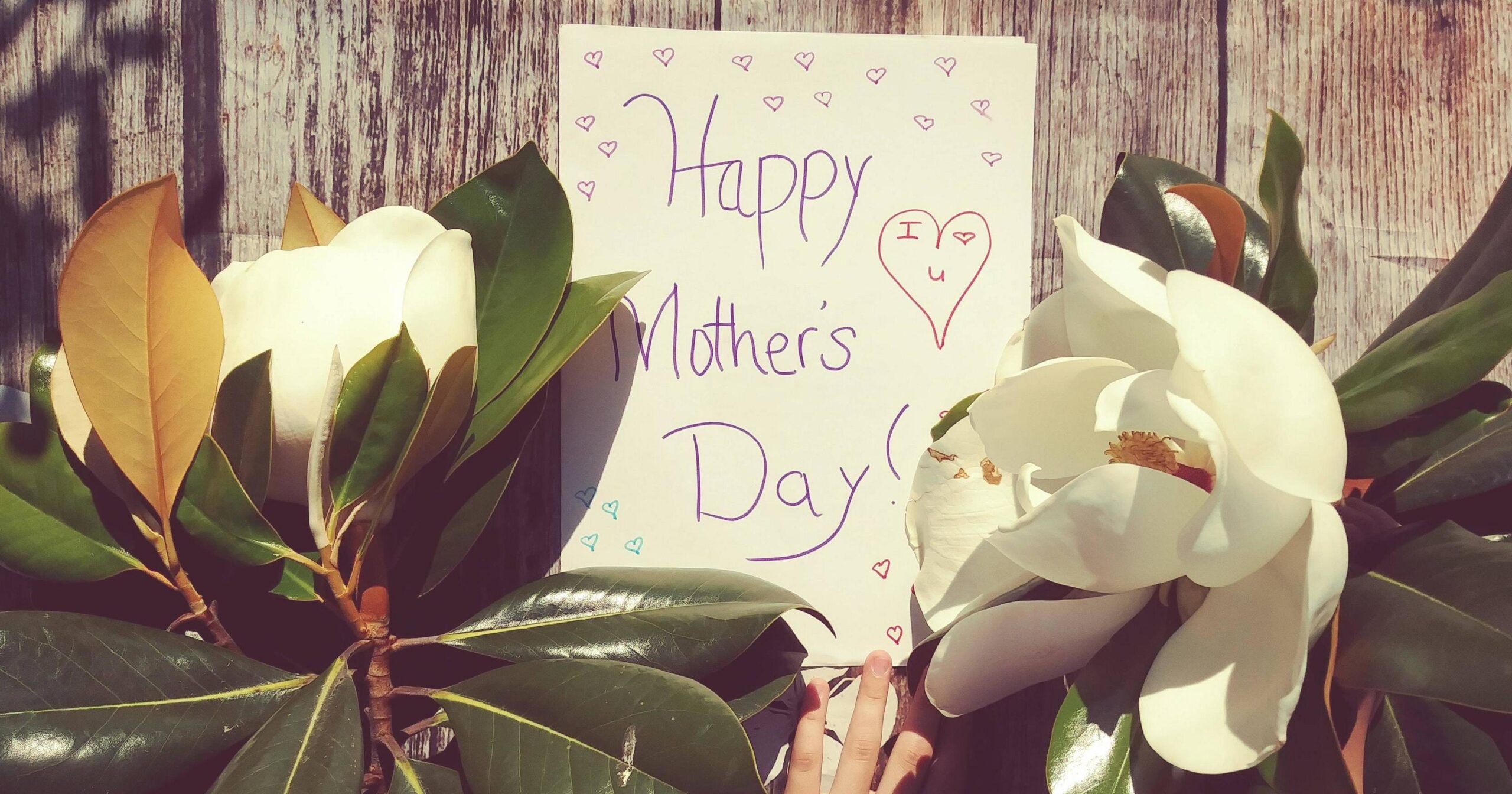 7 Easy Things You Can Do To Put A Smile On Your Mum’s Face This Mother ...