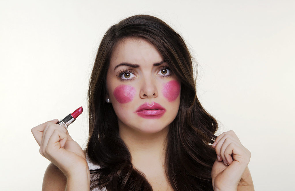 10 Harmful Beauty Mistakes You Do NOT Want To Repeat This Year