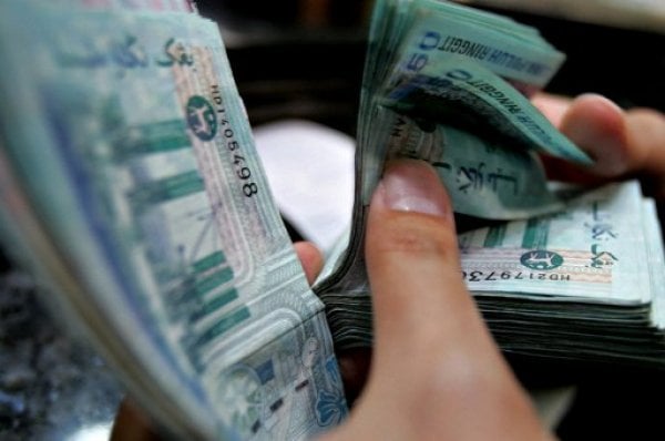 4 Ways To Take Advantage Of The Weak Ringgit