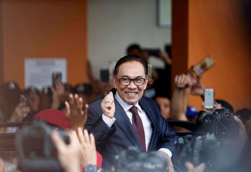 [TERKINI] Datuk Seri Anwar Ibrahim Telah Dibebaskan