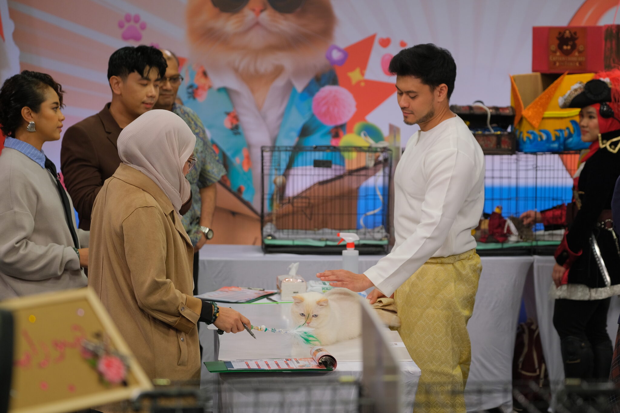 Cat Fashion Week – TV3 Pencetus Sejarah Pertandingan Fesyen Kucing ...