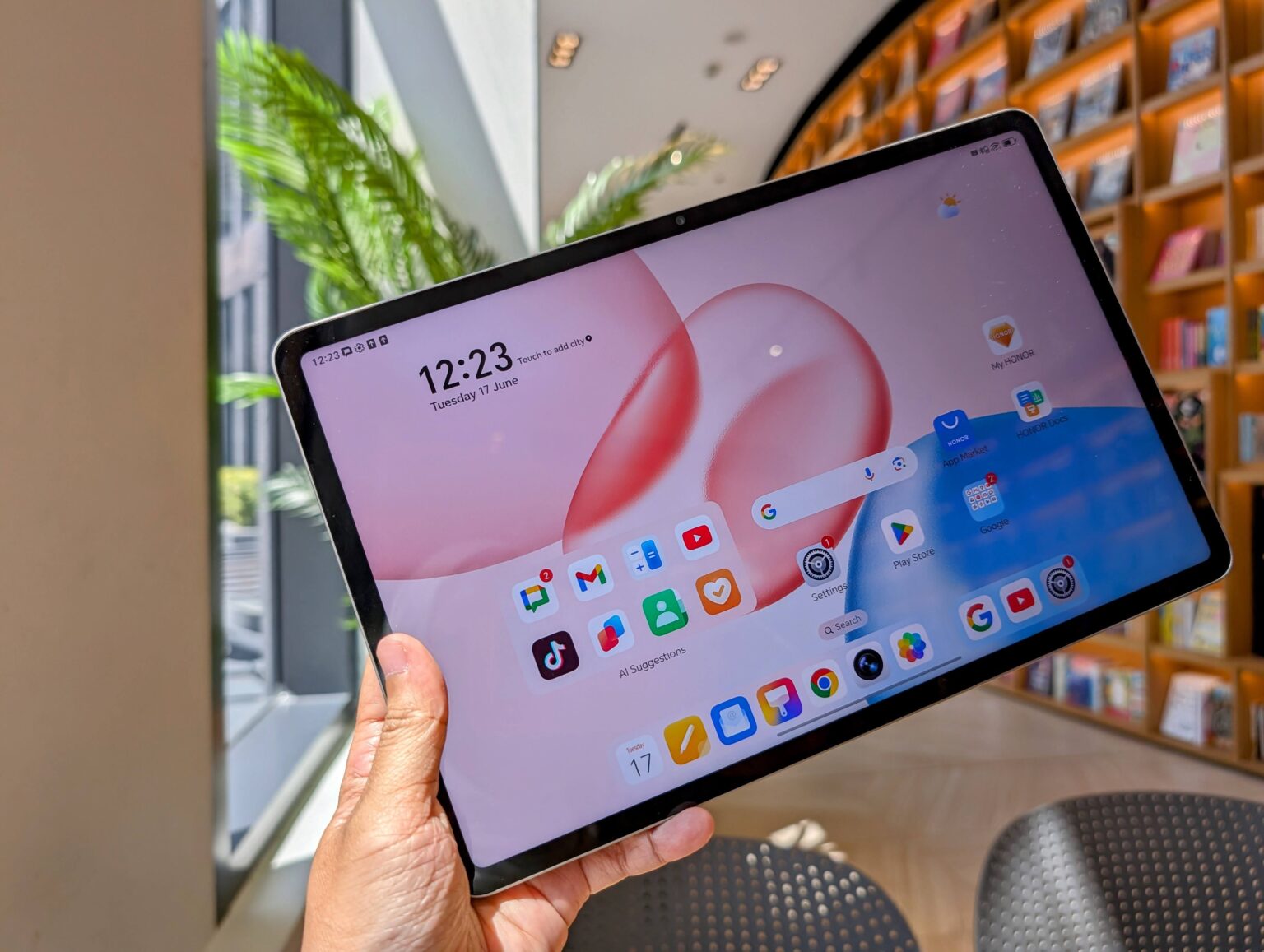 REVIEW: The HONOR Pad 10. Is It Worth It?