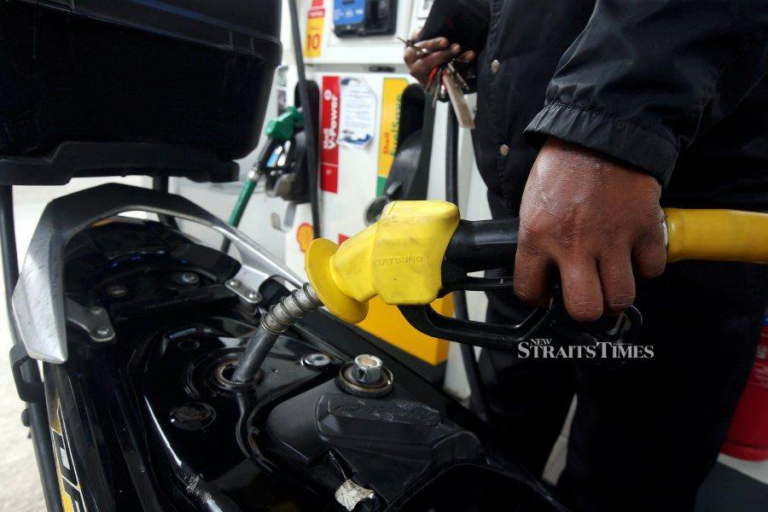 Here’s How Much You Can Save In A Year With RON95 Priced At RM1.99