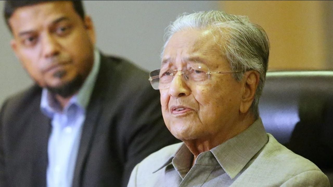 Tun Mahathir Admitted To IJN After Fall At Home