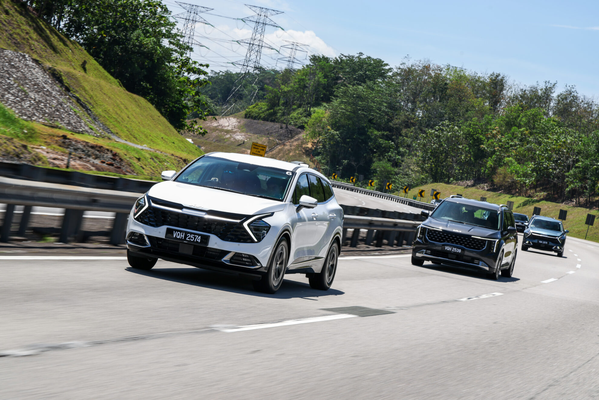 We Drove The Massive Kia Carnival Up Janda Baik And This Is What ...