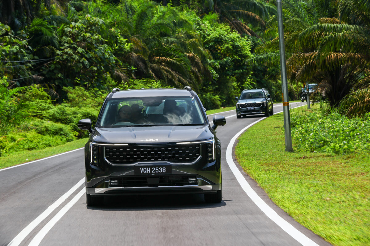 We Drove The Massive Kia Carnival Up Janda Baik And This Is What ...