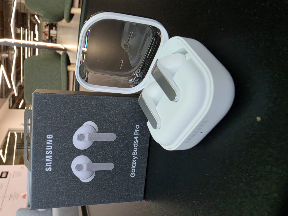 [REVIEW] The Samsung Galaxy Buds4 Pro Provides Bigger Sound & Better ...