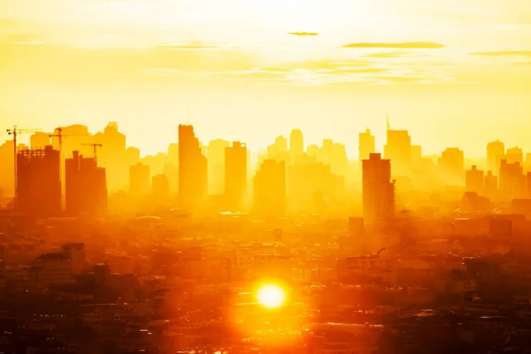 Bangkok Issues ‘Extreme Danger’ Warning As Heat Index Surpasses 52°C
