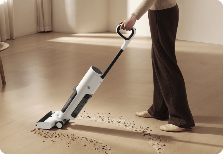 6 Best Vacuum Mops For Pet Hair, Muddy Paw Prints & Everyday Mess In ...
