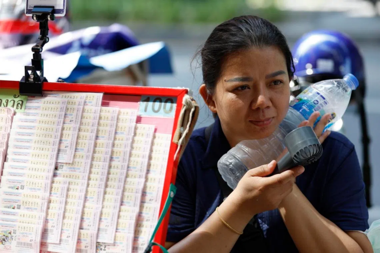 Bangkok Issues ‘Extreme Danger’ Warning As Heat Index Surpasses 52°C