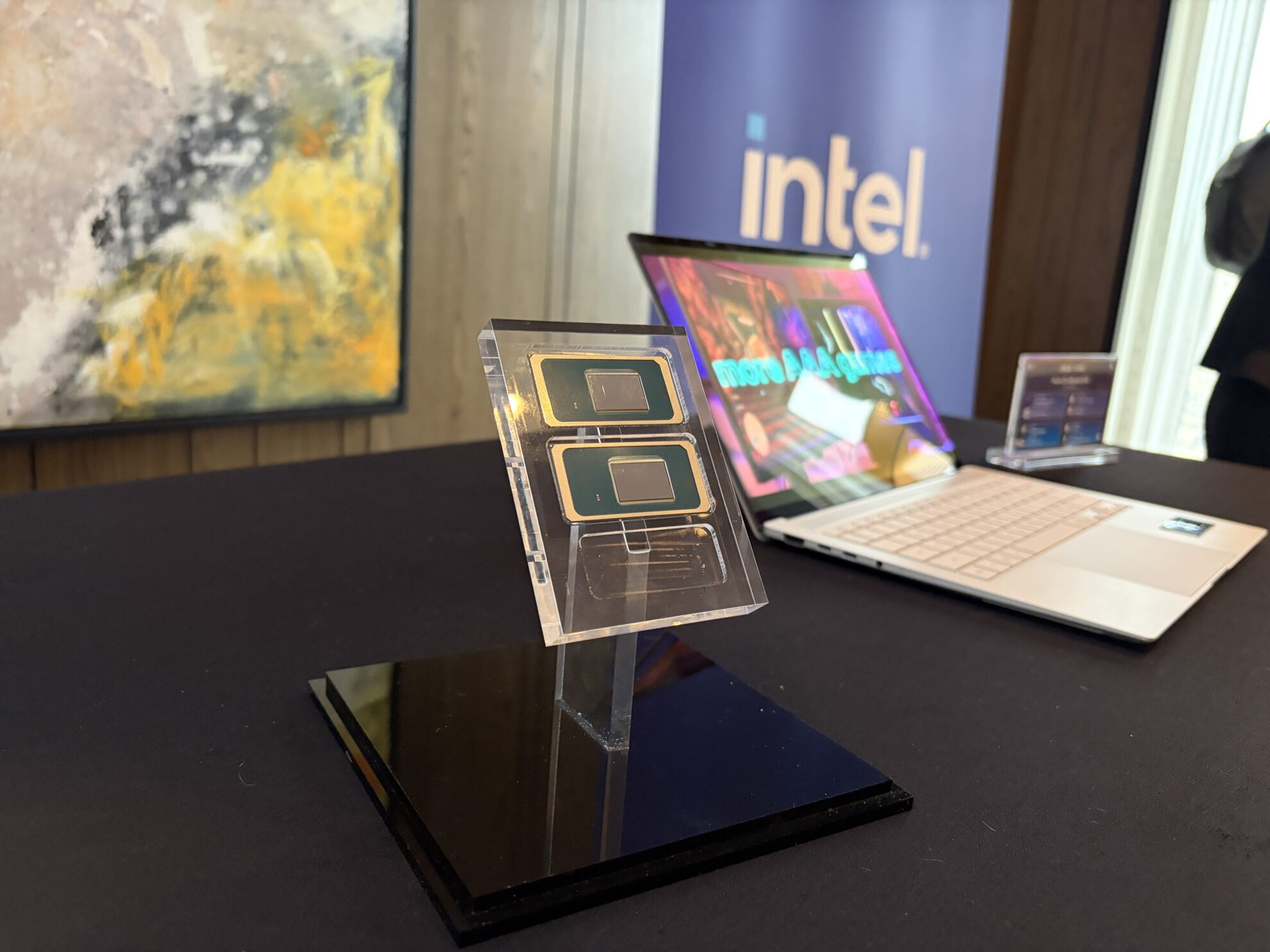 Zenbook DUO Review: We Tried This Dual-Screen ASUS Laptop And It ...