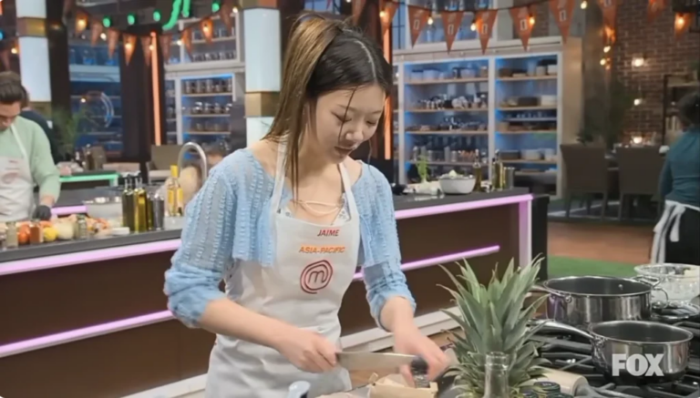 Wakil Malaysia Menang Cabaran MasterChef US Dengan Menu ‘Roti Kanai’
